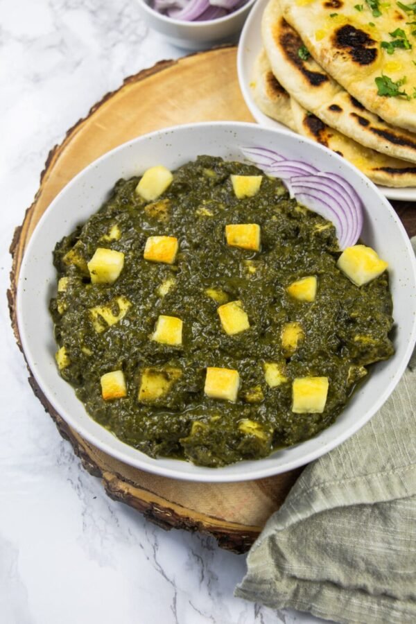 Saag Paneer | How To Make Saag Paneer? - Hamara Rasoighar